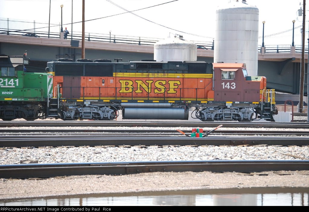 BNSF 143